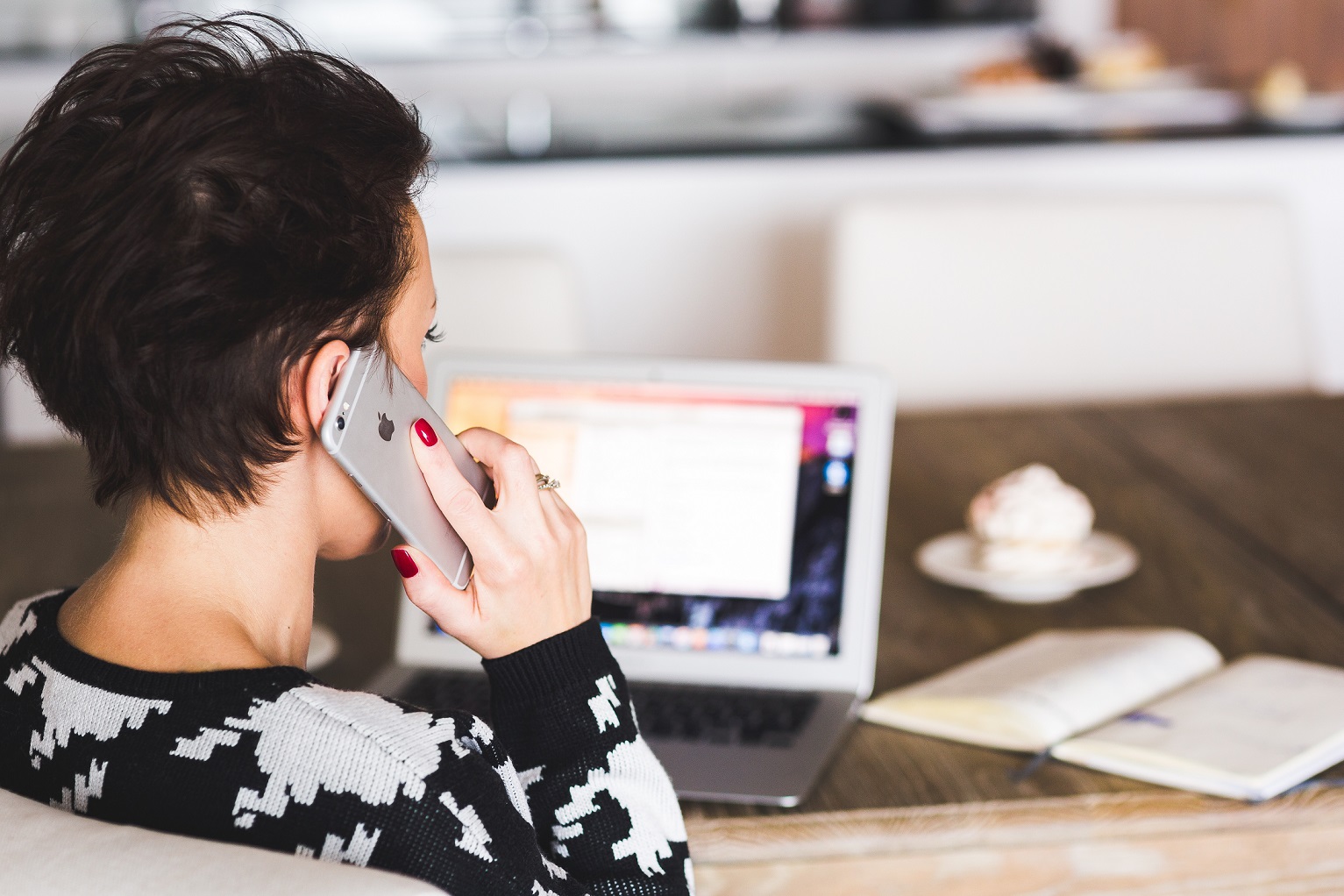 Communication Skills for Women in the Workplace | SecondNature